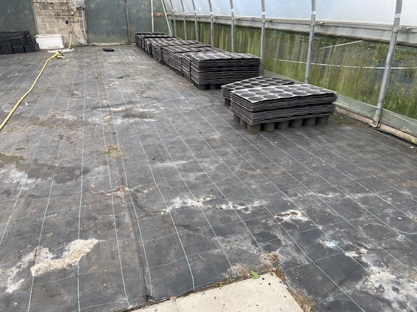 6 Best Weed Control Fabrics & Membranes - Heavy Duty Landscape Grades